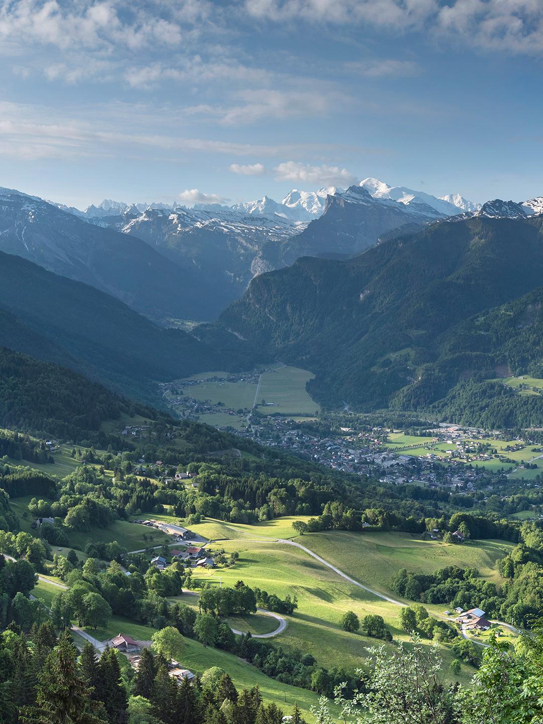 Mountain Chalets - Residences - Hotels - Spa in the Alps - MGM